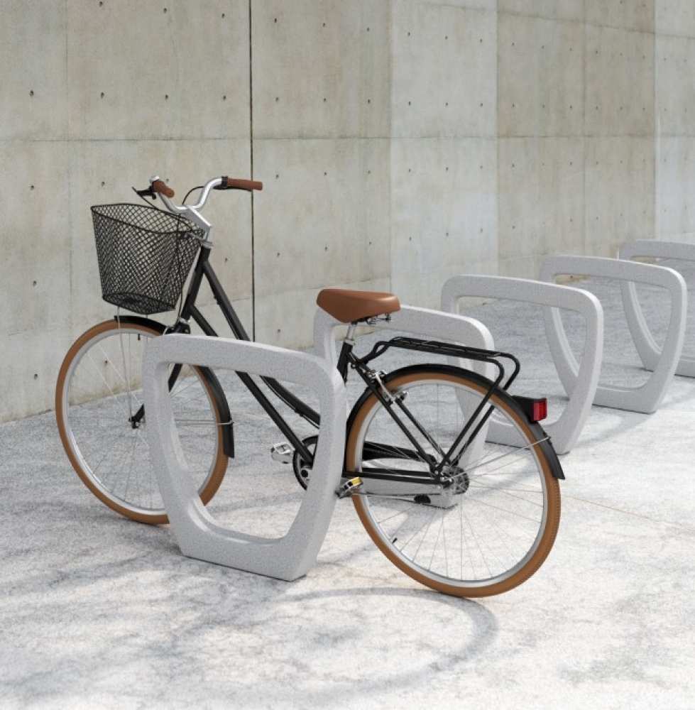 Jardiniera patrata din beton si mozaic natural colorat